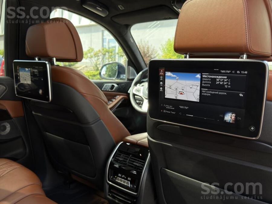 Grey BMW X7 2019 in Riga, with an engine capacity of 3.00 L and mileage of 168 thousand km for 51900 €, photo 20 on AUTOMOTO.COM.LV