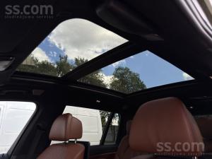 Grey BMW X7 2019 in Riga, with an engine capacity of 3.00 L and mileage of 168 thousand km for 51900 €, photo 23 on AUTOMOTO.COM.LV