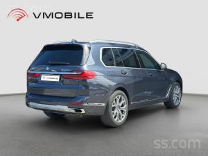 Grey BMW X7 2019 in Riga, with an engine capacity of 3.00 L and mileage of 111 thousand km for 52900 €, photo 3 on AUTOMOTO.COM.LV