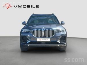 Grey BMW X7 2019 in Riga, with an engine capacity of 3.00 L and mileage of 111 thousand km for 52900 €, photo 4 on AUTOMOTO.COM.LV
