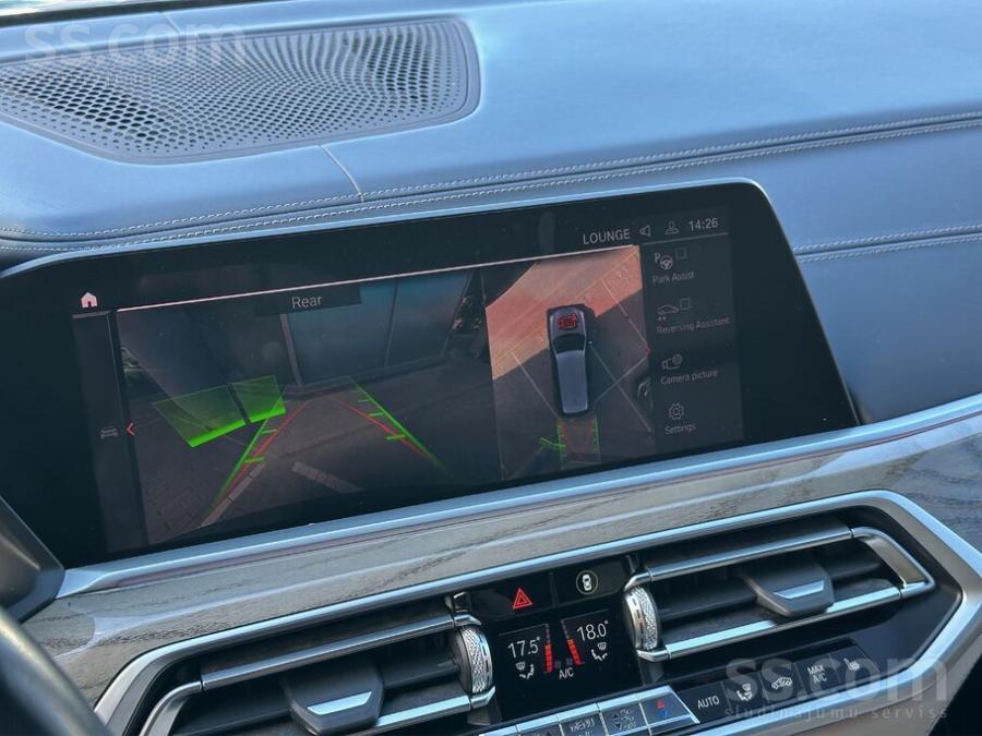 Grey BMW X7 2019 in Riga, with an engine capacity of 3.00 L and mileage of 111 thousand km for 52900 €, photo 11 on AUTOMOTO.COM.LV