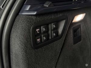 Grey BMW X7 2019 in Kaunas, with an engine capacity of 2.99 L and mileage of 232 thousand km for 46990 €, photo 26 on AUTOMOTO.COM.LV