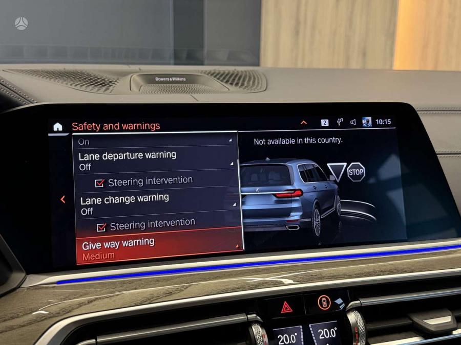Grey BMW X7 2019 in Kaunas, with an engine capacity of 2.99 L and mileage of 232 thousand km for 46990 €, photo 38 on AUTOMOTO.COM.LV