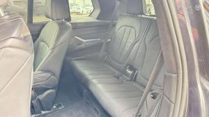 Pelēks BMW X7 2019 Ukmergė, ar dzinēja tilpumu 4.40 L un nobraukumu 73 tūkst. km par 32999 €, foto 25 vietnē AUTOMOTO.COM.LV