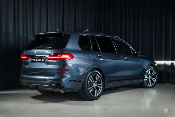 Grey BMW X7 2019 in Vilnius, with an engine capacity of 4.40 L and mileage of 165 thousand km for 38999 €, photo 5 on AUTOMOTO.COM.LV