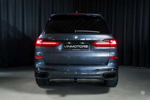 Grey BMW X7 2019 in Vilnius, with an engine capacity of 4.40 L and mileage of 165 thousand km for 38999 €, photo 6 on AUTOMOTO.COM.LV