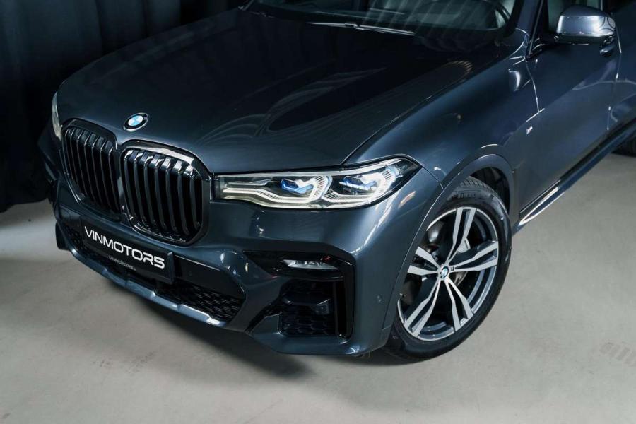 Grey BMW X7 2019 in Vilnius, with an engine capacity of 4.40 L and mileage of 165 thousand km for 38999 €, photo 8 on AUTOMOTO.COM.LV
