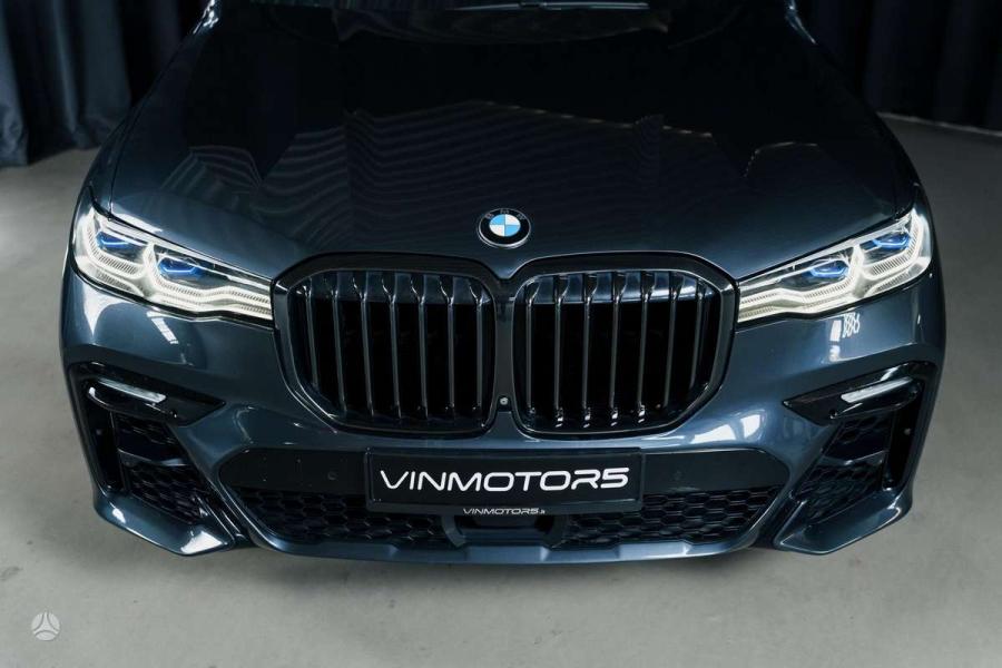 Grey BMW X7 2019 in Vilnius, with an engine capacity of 4.40 L and mileage of 165 thousand km for 38999 €, photo 11 on AUTOMOTO.COM.LV