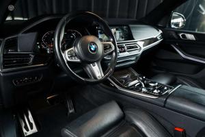 Grey BMW X7 2019 in Vilnius, with an engine capacity of 4.40 L and mileage of 165 thousand km for 38999 €, photo 15 on AUTOMOTO.COM.LV