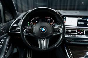 Grey BMW X7 2019 in Vilnius, with an engine capacity of 4.40 L and mileage of 165 thousand km for 38999 €, photo 16 on AUTOMOTO.COM.LV