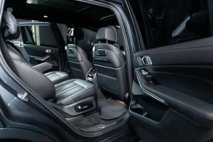 Grey BMW X7 2019 in Vilnius, with an engine capacity of 4.40 L and mileage of 165 thousand km for 38999 €, photo 28 on AUTOMOTO.COM.LV