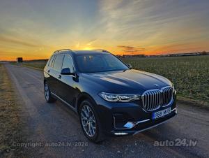 Pelēks BMW X7 2019 Tallina, ar dzinēja tilpumu 3.00 L un nobraukumu 122 tūkst. km par 51400 €, foto  vietnē AUTOMOTO.COM.LV