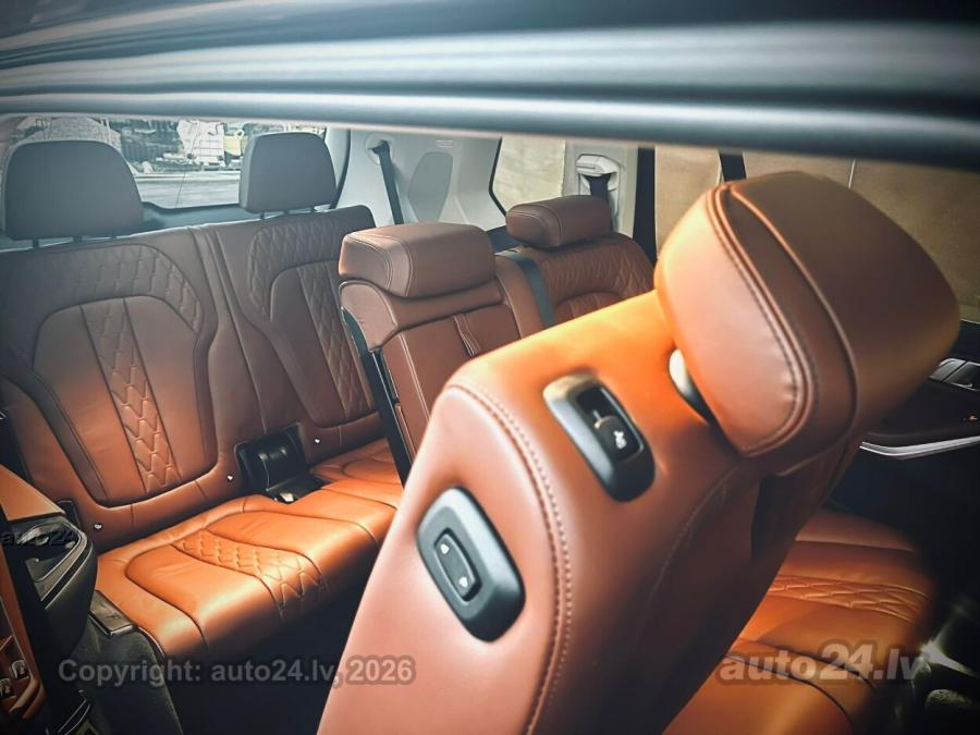 Pelēks BMW X7 2019 Tallina, ar dzinēja tilpumu 3.00 L un nobraukumu 122 tūkst. km par 51400 €, foto 12 vietnē AUTOMOTO.COM.LV