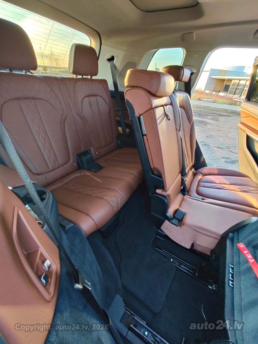 Pelēks BMW X7 2019 Tallina, ar dzinēja tilpumu 3.00 L un nobraukumu 122 tūkst. km par 51400 €, foto 13 vietnē AUTOMOTO.COM.LV