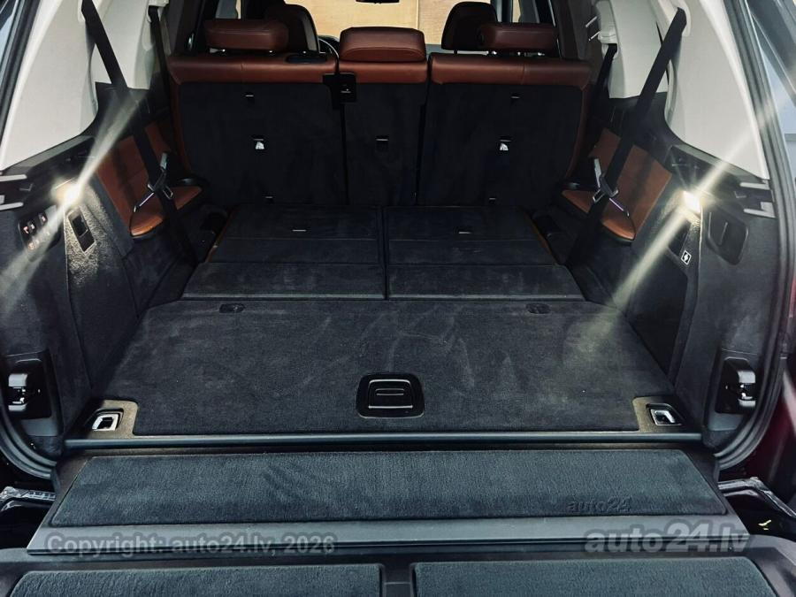 Pelēks BMW X7 2019 Tallina, ar dzinēja tilpumu 3.00 L un nobraukumu 122 tūkst. km par 51400 €, foto 20 vietnē AUTOMOTO.COM.LV