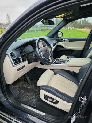 Pelēks BMW X7 2020 Tallina, ar dzinēja tilpumu 3.00 L un nobraukumu 149 tūkst. km par 54900 €, foto 6 vietnē AUTOMOTO.COM.LV