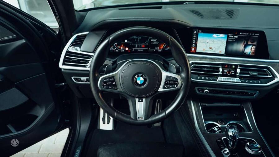 Pelēks BMW X7 2020 Viļņa, ar dzinēja tilpumu 2.99 L un nobraukumu 66 tūkst. km par 64000 €, foto 21 vietnē AUTOMOTO.COM.LV