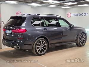 Grey BMW X7 2020 in Tallinn, with an engine capacity of 3.00 L and mileage of 121 thousand km for 69900 €, photo 5 on AUTOMOTO.COM.LV