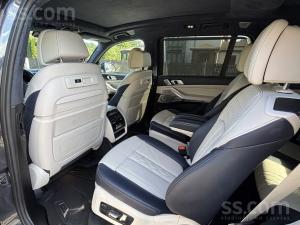Pelēks BMW X7 2020 Rīga, ar dzinēja tilpumu 3.00 L un nobraukumu 215 tūkst. km par 44500 €, foto 23 vietnē AUTOMOTO.COM.LV