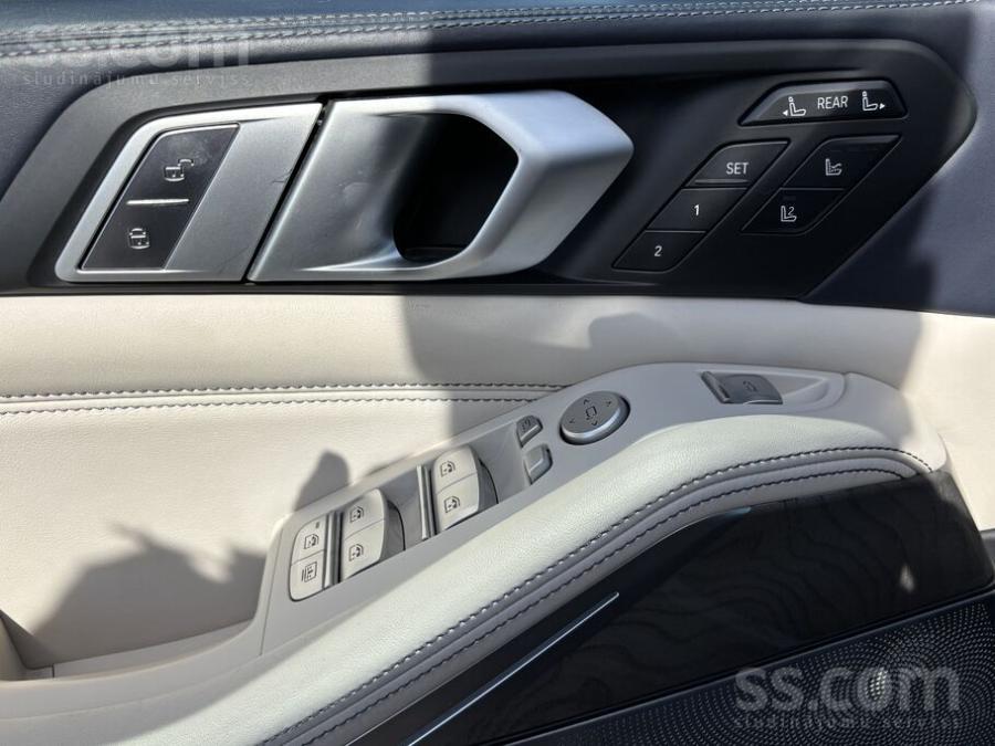 Pelēks BMW X7 2020 Rīga, ar dzinēja tilpumu 3.00 L un nobraukumu 215 tūkst. km par 44500 €, foto 25 vietnē AUTOMOTO.COM.LV