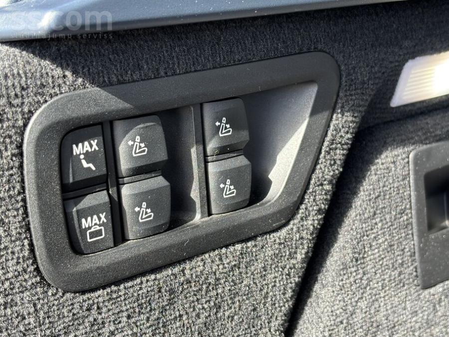 Pelēks BMW X7 2020 Rīga, ar dzinēja tilpumu 3.00 L un nobraukumu 215 tūkst. km par 44500 €, foto 29 vietnē AUTOMOTO.COM.LV