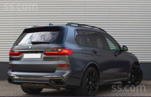 Pelēks BMW X7 2021 Tukums, ar dzinēja tilpumu 4.40 L un nobraukumu 107 tūkst. km par 94990 €, foto 2 vietnē AUTOMOTO.COM.LV