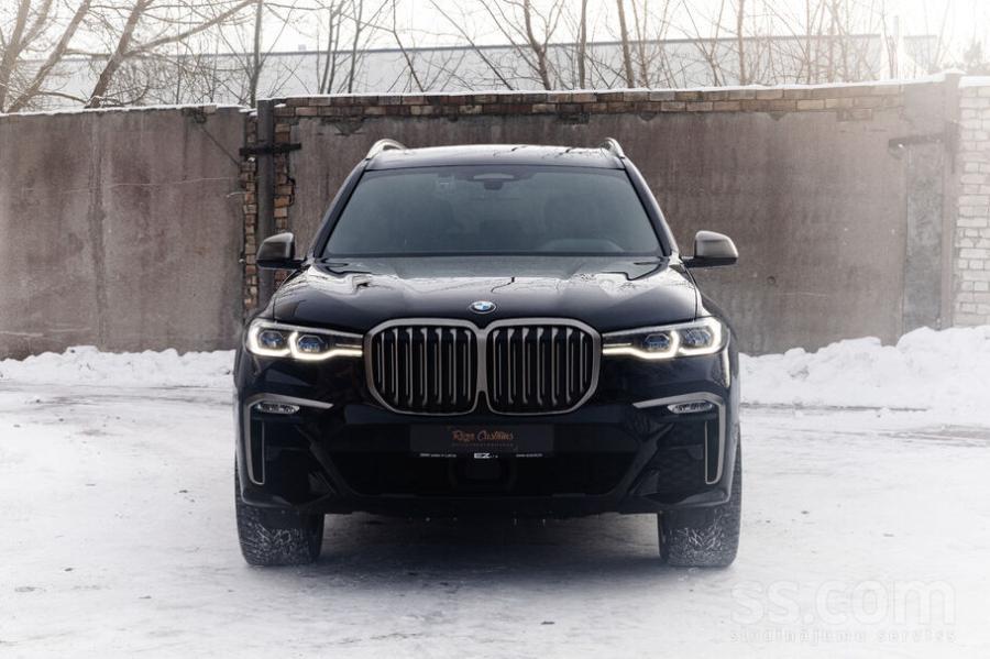 Pelēks BMW X7 2021 Rīga, ar dzinēja tilpumu 3.00 L un nobraukumu 142 tūkst. km par 55900 €, foto 1 vietnē AUTOMOTO.COM.LV