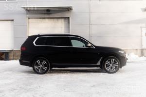 Pelēks BMW X7 2021 Rīga, ar dzinēja tilpumu 3.00 L un nobraukumu 142 tūkst. km par 55900 €, foto 4 vietnē AUTOMOTO.COM.LV