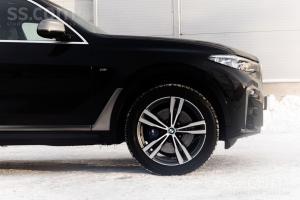 Grey BMW X7 2021 in Riga, with an engine capacity of 3.00 L and mileage of 142 thousand km for 55900 €, photo 16 on AUTOMOTO.COM.LV