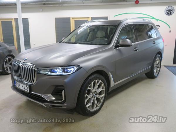 Grey BMW X7 2021 in Tallinn, with an engine capacity of 3.00 L and mileage of 140 thousand km for 49900 €, photo 1 on AUTOMOTO.COM.LV