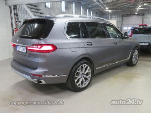 Grey BMW X7 2021 in Tallinn, with an engine capacity of 3.00 L and mileage of 140 thousand km for 49900 €, photo 3 on AUTOMOTO.COM.LV