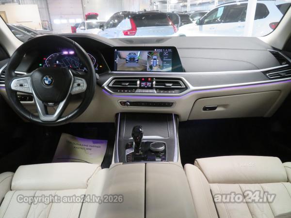 Grey BMW X7 2021 in Tallinn, with an engine capacity of 3.00 L and mileage of 140 thousand km for 49900 €, photo 3 on AUTOMOTO.COM.LV