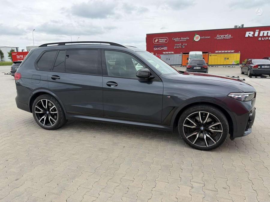 Pelēks BMW X7 2021 Šauļi, ar dzinēja tilpumu 2.99 L un nobraukumu 152 tūkst. km par 49500 €, foto 3 vietnē AUTOMOTO.COM.LV