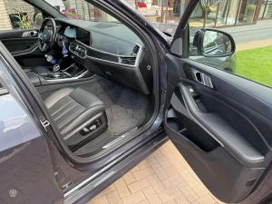 Pelēks BMW X7 2021 Šauļi, ar dzinēja tilpumu 2.99 L un nobraukumu 152 tūkst. km par 49500 €, foto 22 vietnē AUTOMOTO.COM.LV