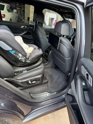 Pelēks BMW X7 2021 Šauļi, ar dzinēja tilpumu 2.99 L un nobraukumu 152 tūkst. km par 49500 €, foto 23 vietnē AUTOMOTO.COM.LV