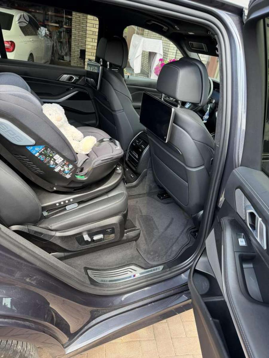 Pelēks BMW X7 2021 Šauļi, ar dzinēja tilpumu 2.99 L un nobraukumu 152 tūkst. km par 49500 €, foto 23 vietnē AUTOMOTO.COM.LV