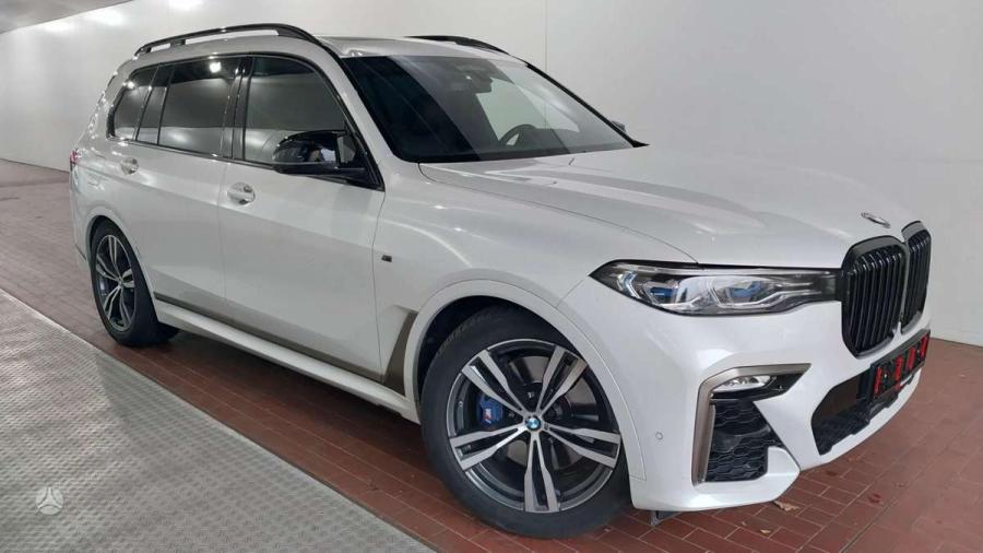 Pelēks BMW X7 2022 Viļņa, ar dzinēja tilpumu 4.40 L un nobraukumu 94 tūkst. km par 57690 €, foto 2 vietnē AUTOMOTO.COM.LV