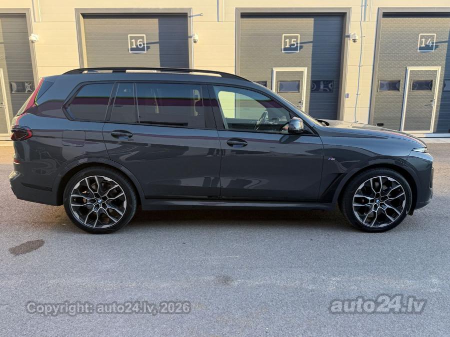 Grey BMW X7 2022 in Tallinn, with an engine capacity of 3.00 L and mileage of 58 thousand km for 82900 €, photo 7 on AUTOMOTO.COM.LV