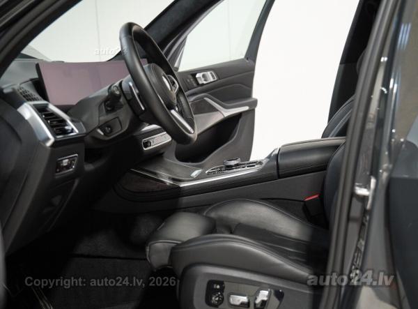 Серый БМВ X7 2023 в Таллин, объемом двигателя 3.00 л и пробегом 107 тыс. км за 79900 €, фото 8 на AUTOMOTO.COM.LV