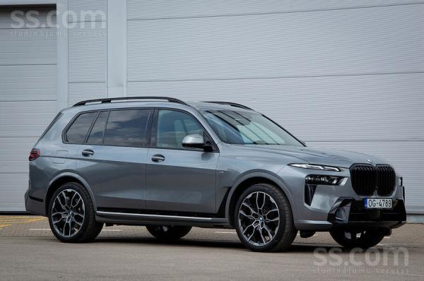 Grey BMW X7 2023 in Riga, with an engine capacity of 3.00 L and mileage of 63 thousand km for 84900 €, photo 3 on AUTOMOTO.COM.LV