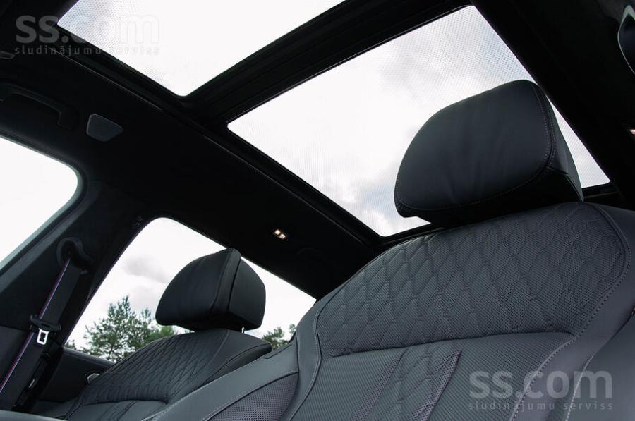 Grey BMW X7 2023 in Riga, with an engine capacity of 3.00 L and mileage of 63 thousand km for 84900 €, photo 17 on AUTOMOTO.COM.LV