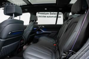 Pelēks BMW X7 2023 Rīga, ar dzinēja tilpumu 3.00 L un nobraukumu 63 tūkst. km par 78500 €, foto 9 vietnē AUTOMOTO.COM.LV