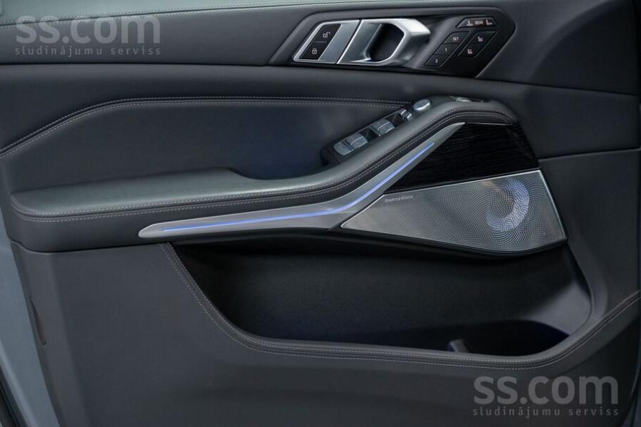 Pelēks BMW X7 2023 Rīga, ar dzinēja tilpumu 3.00 L un nobraukumu 63 tūkst. km par 78500 €, foto 27 vietnē AUTOMOTO.COM.LV