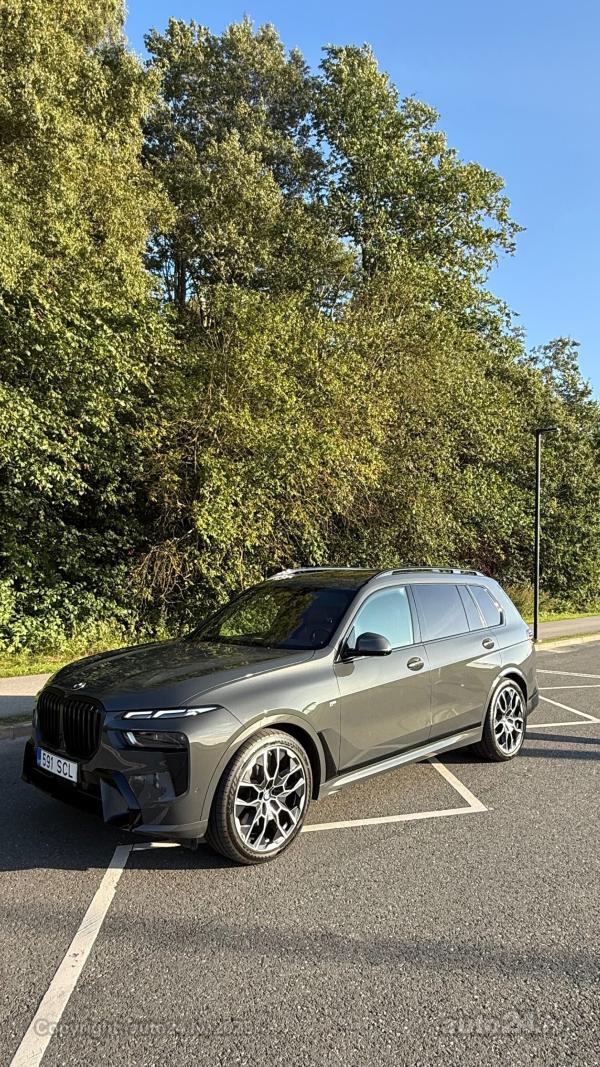 Grey BMW X7 2023 in Tallinn, with an engine capacity of 3.00 L and mileage of 79 thousand km for 88900 €, photo 3 on AUTOMOTO.COM.LV
