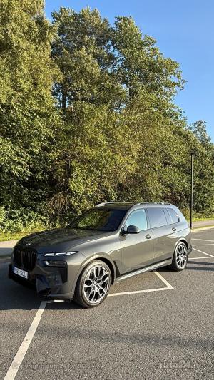 Pelēks BMW X7 2023 Tallina, ar dzinēja tilpumu 3.00 L un nobraukumu 79 tūkst. km par 88900 €, foto 3 vietnē AUTOMOTO.COM.LV
