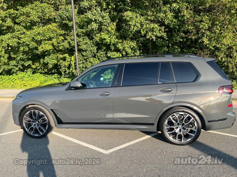 Pelēks BMW X7 2023 Tallina, ar dzinēja tilpumu 3.00 L un nobraukumu 79 tūkst. km par 88900 €, foto 10 vietnē AUTOMOTO.COM.LV