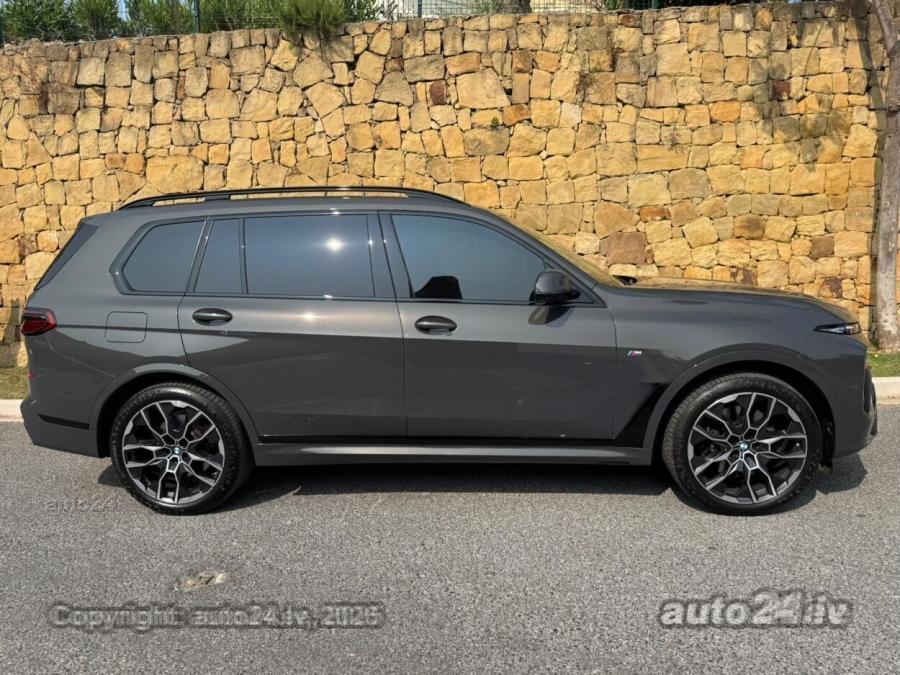 Pelēks BMW X7 2023 Tallina, ar dzinēja tilpumu 3.00 L un nobraukumu 79 tūkst. km par 88900 €, foto 12 vietnē AUTOMOTO.COM.LV