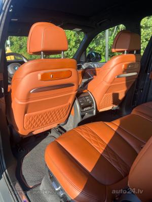 Pelēks BMW X7 2023 Tallina, ar dzinēja tilpumu 3.00 L un nobraukumu 79 tūkst. km par 88900 €, foto 21 vietnē AUTOMOTO.COM.LV