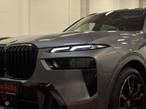 Grey BMW X7 2023 in Vilnius, with an engine capacity of 2.99 L and mileage of 75 thousand km for 86990 €, photo 8 on AUTOMOTO.COM.LV