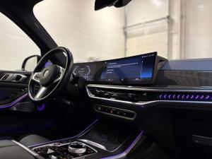 Grey BMW X7 2023 in Vilnius, with an engine capacity of 2.99 L and mileage of 75 thousand km for 86990 €, photo 20 on AUTOMOTO.COM.LV